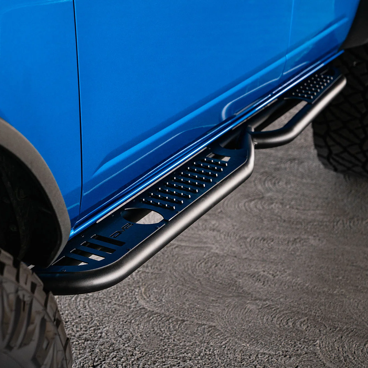 Unleash Your Adventure with Ford Bronco OE Plus 4-Door Side Steps ...